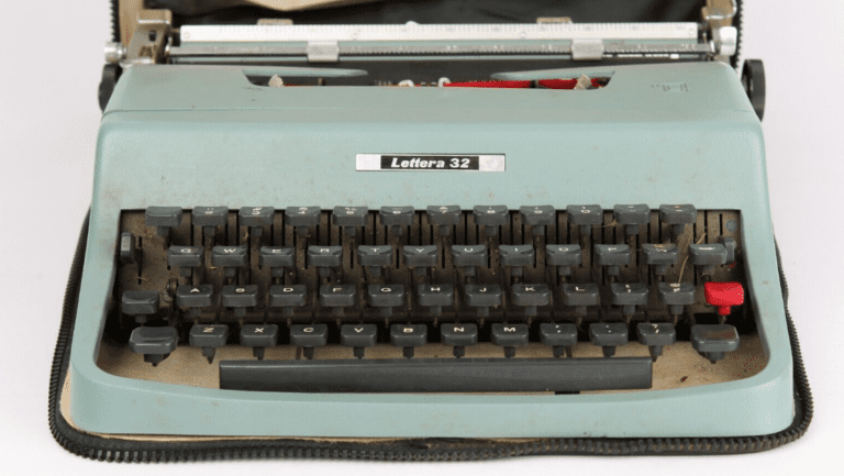 Vintage Typewriter Values and Best Antique Brands (Escape to the Past)