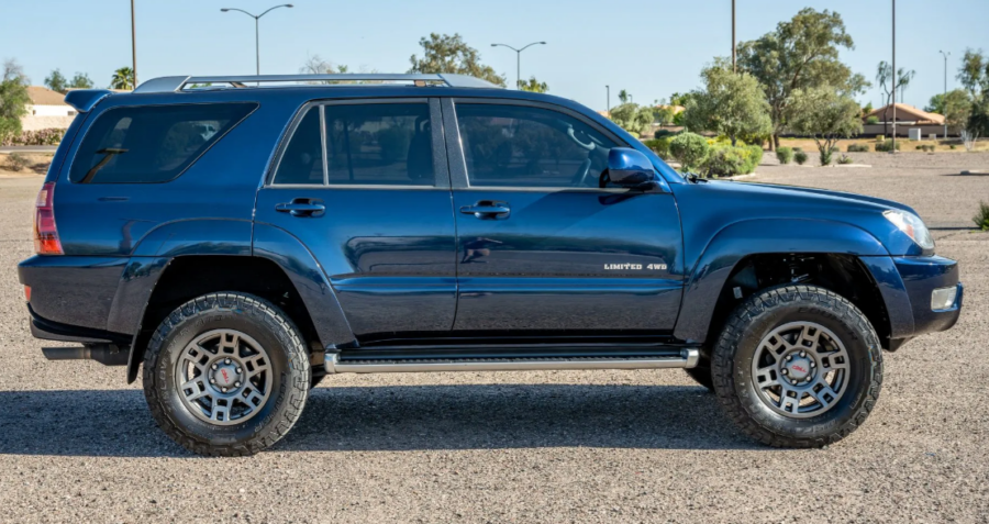 The 4Runner Vs Land Cruiser Collector Debate (Complete Guide)