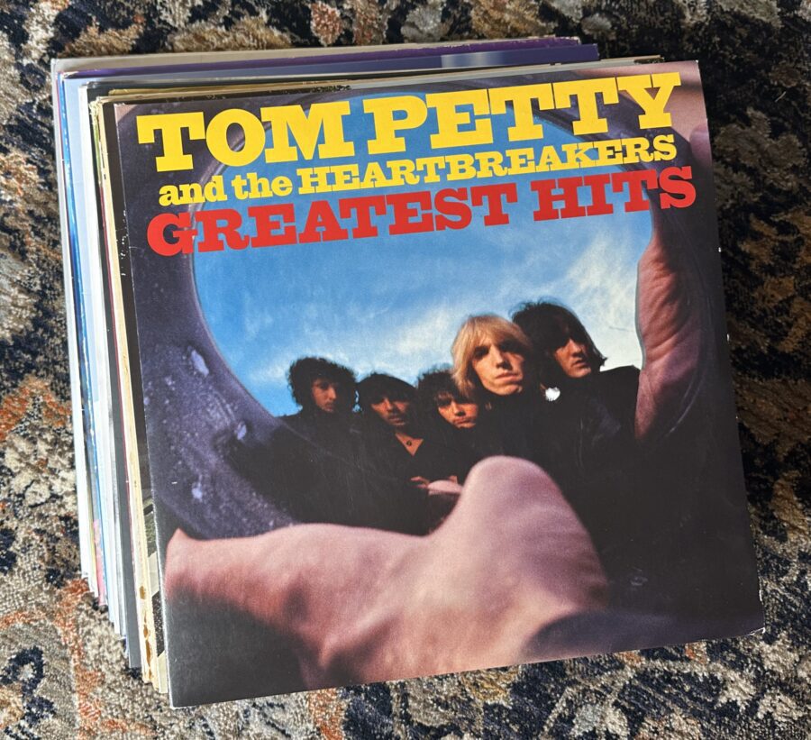 Great Places to Buy Vinyl Records Online (Ultimate Guide to Vinyl)